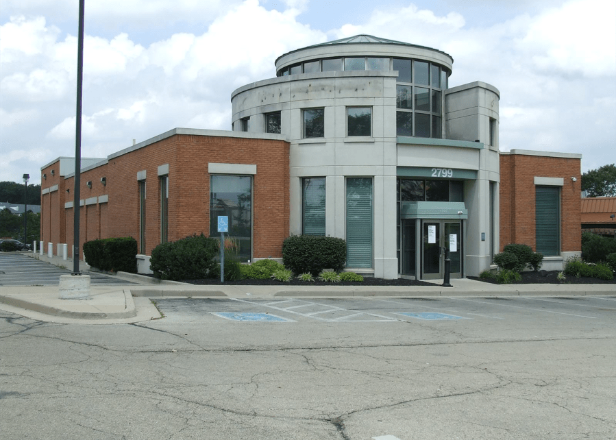 Bank plans takeover of vacant building across from Dayton Mall