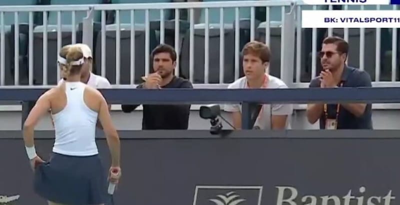 Anna Kalinskaya, mistero su Sinner e bufera sui social: "Nel box a ...