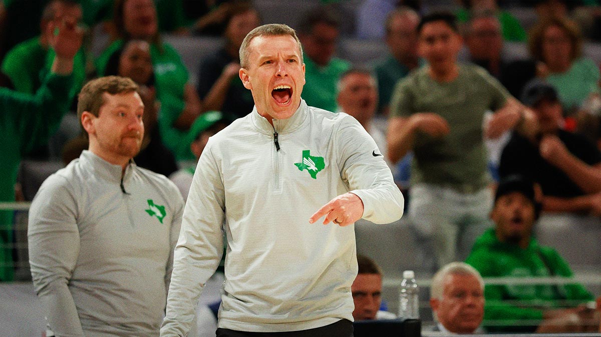 West Virginia hires mid-major coach after Darian DeVries’ exit