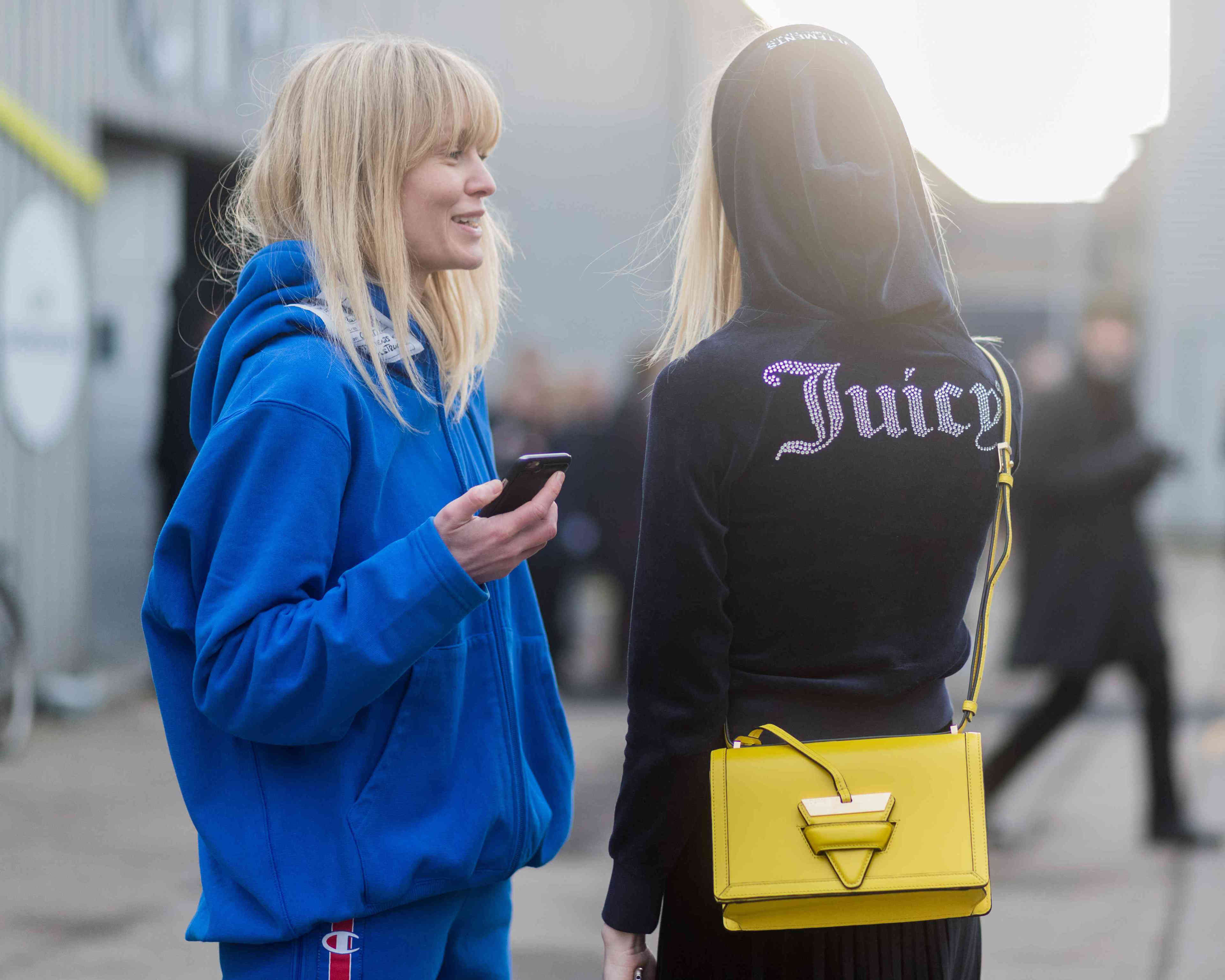 2000s Clothing Stores You Remember If You Grew Up During Y2K