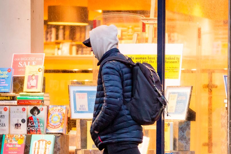 Man left 'totally alone' at his own book signing – then something ...