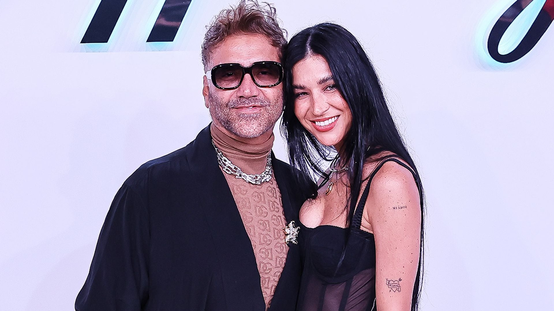 Alejandro Fernández grita su amor hacia Karla Laveaga en su gran noche ...