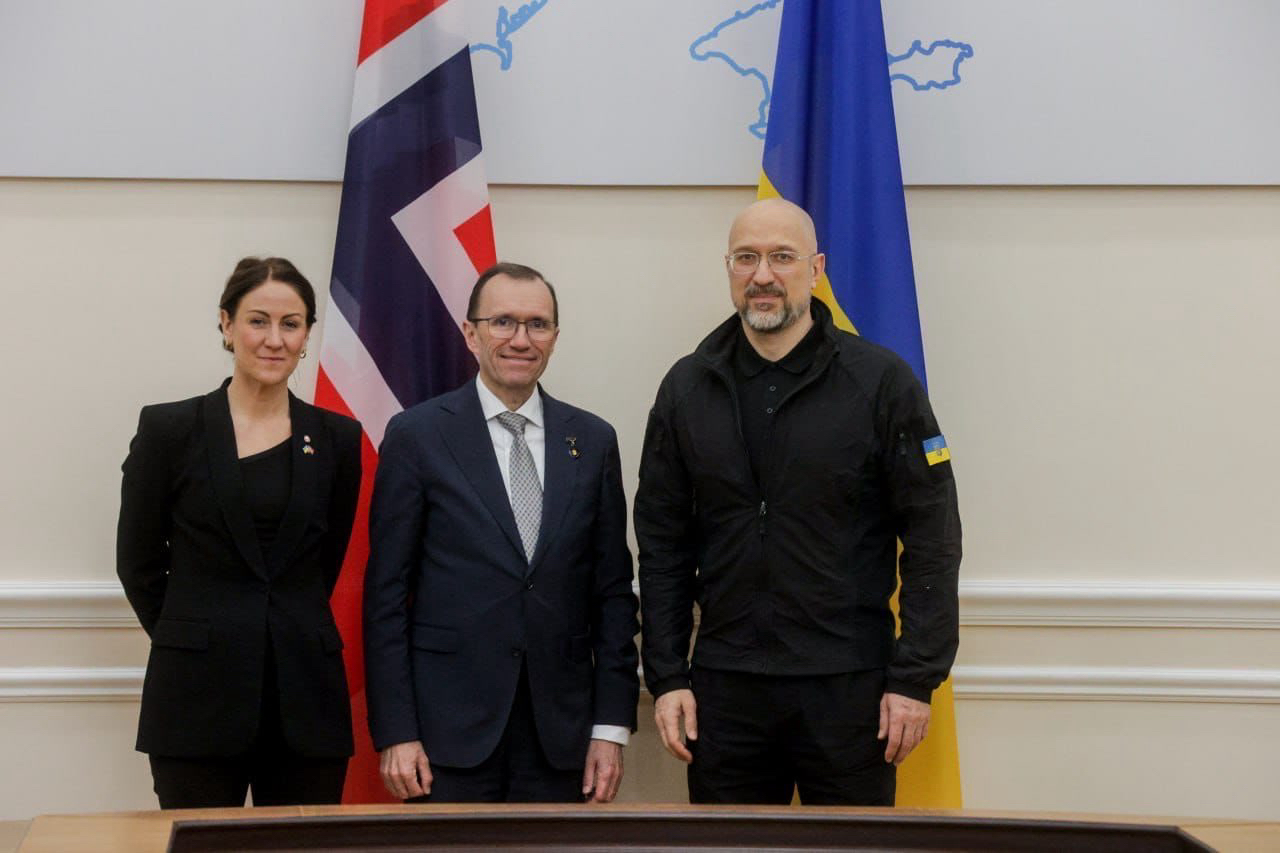 Eide og Brenna møtte Ukrainas utenriksminister i Kyiv