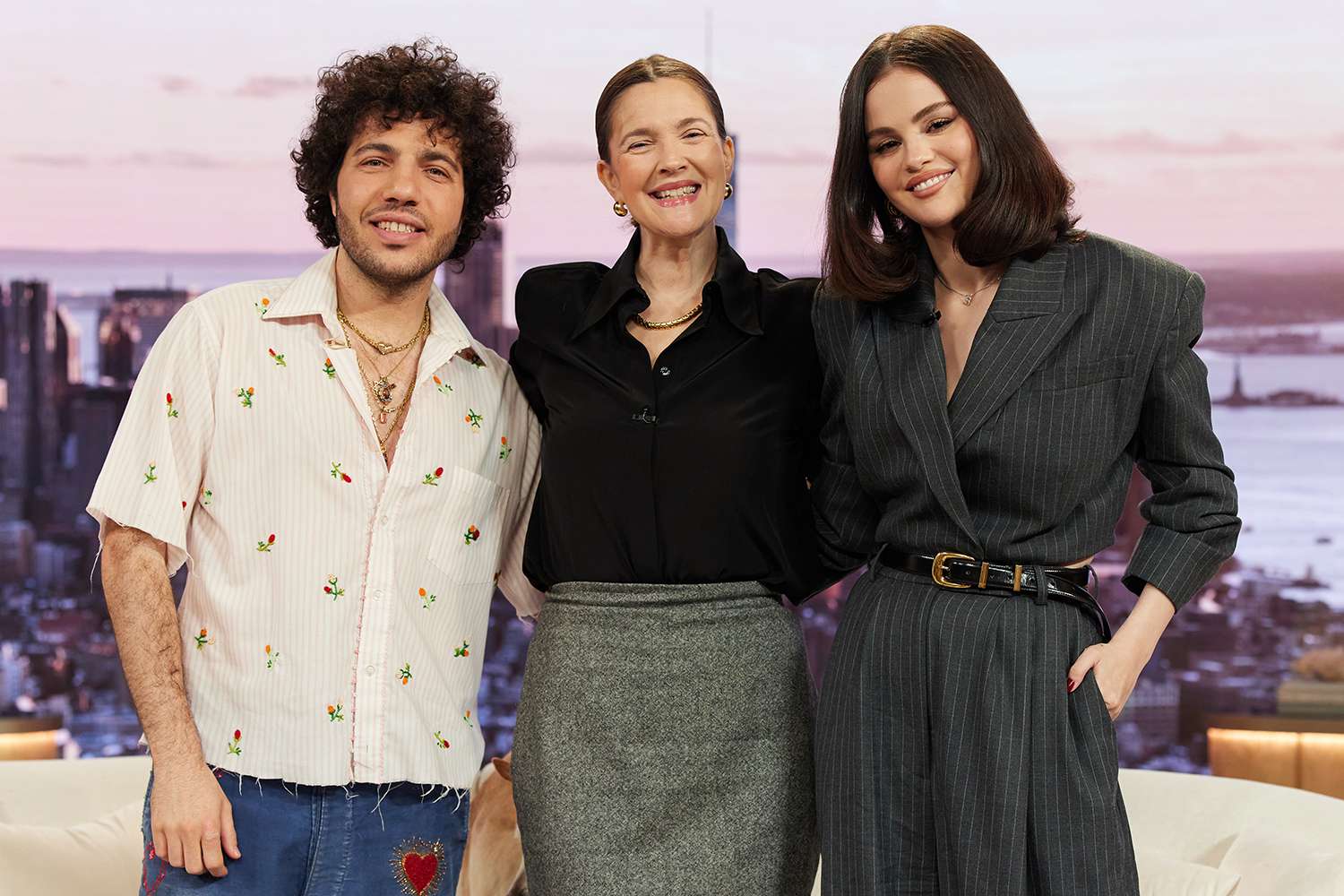 Selena Gomez Reveals Who Plucked Benny Blanco’s Eyebrows After ‘Begging ...