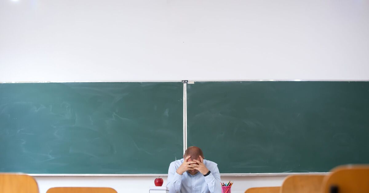 Assistant principal sues after being told to downplay his gay & Jewish ...