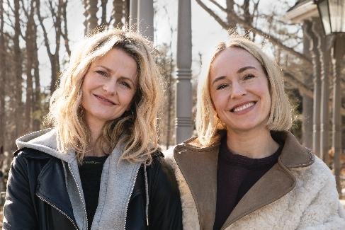 Sarah Goldberg, Susan Stanley series 'SisterS' renewed for Season 2