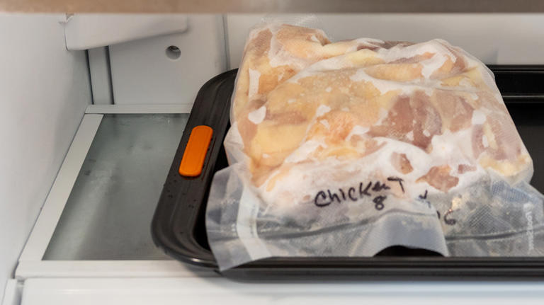 Crucial Steps You Can't Skip When Thawing Chicken