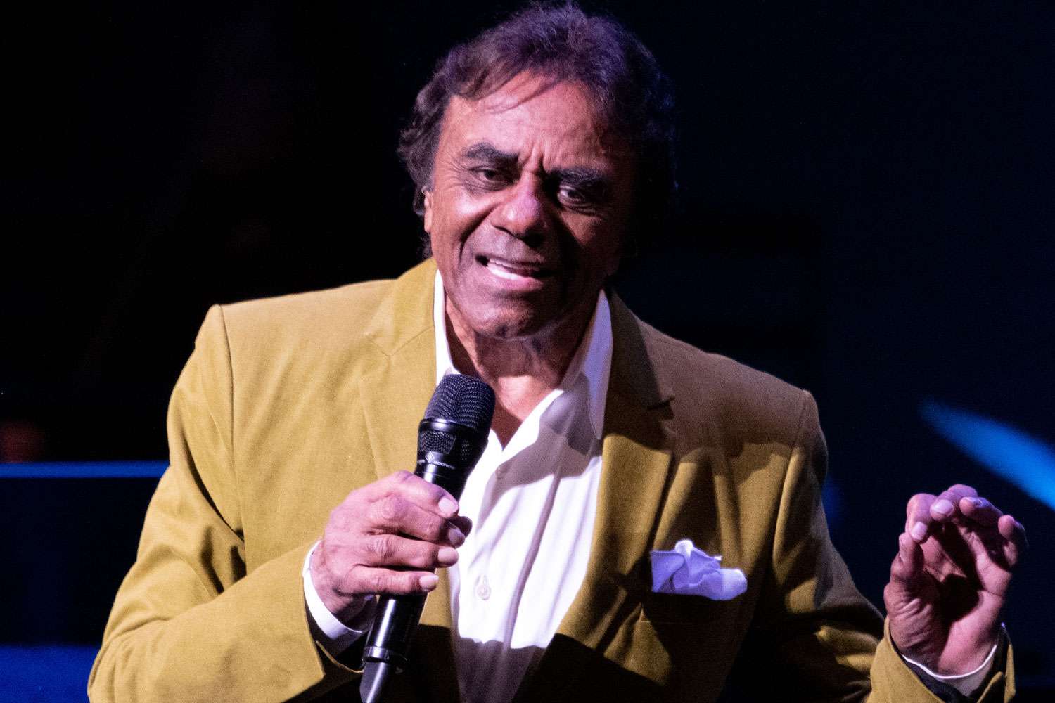 Johnny Mathis, 89, Retiring from Performing Due to Age and 'Accelerated ...