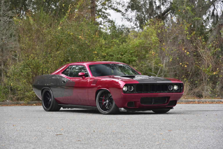 Modern Challenger SRT Hellcat Identifies As A ’71 Cuda