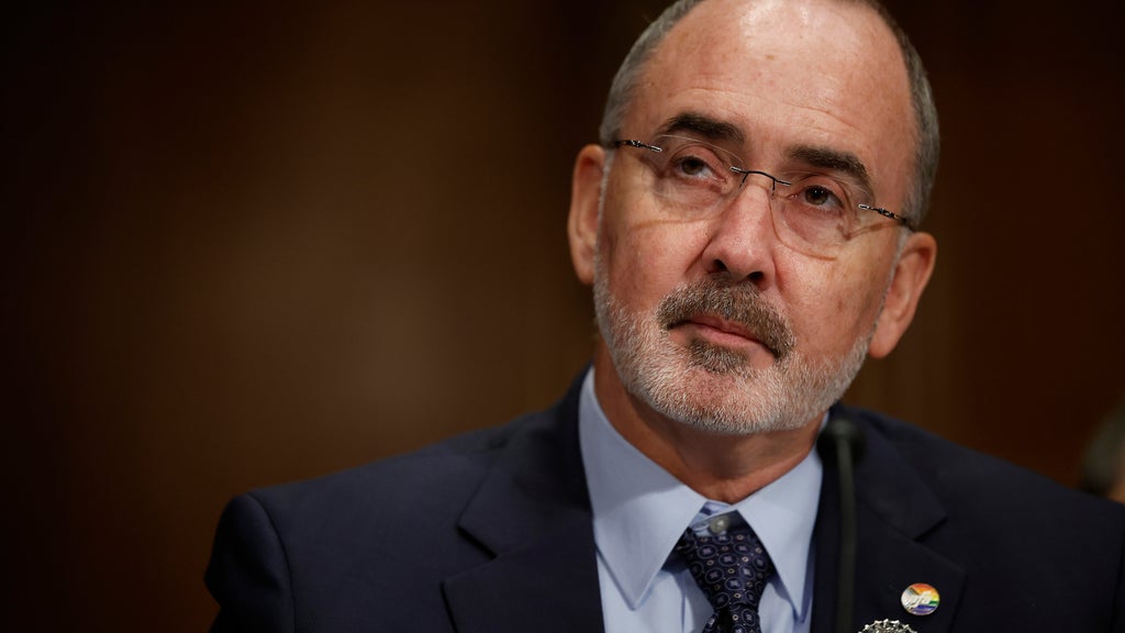 UAW president applauds Trump administration for tariffs on foreign-made ...