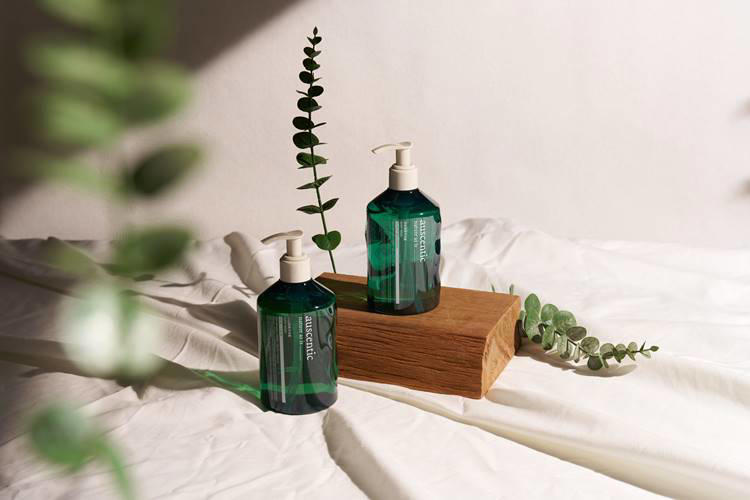 最新保養趨勢「情緒護膚」你跟上了嗎？編輯實測 auscentic「護膚蜜」：香氣、情緒與肌膚都被溫柔照顧了