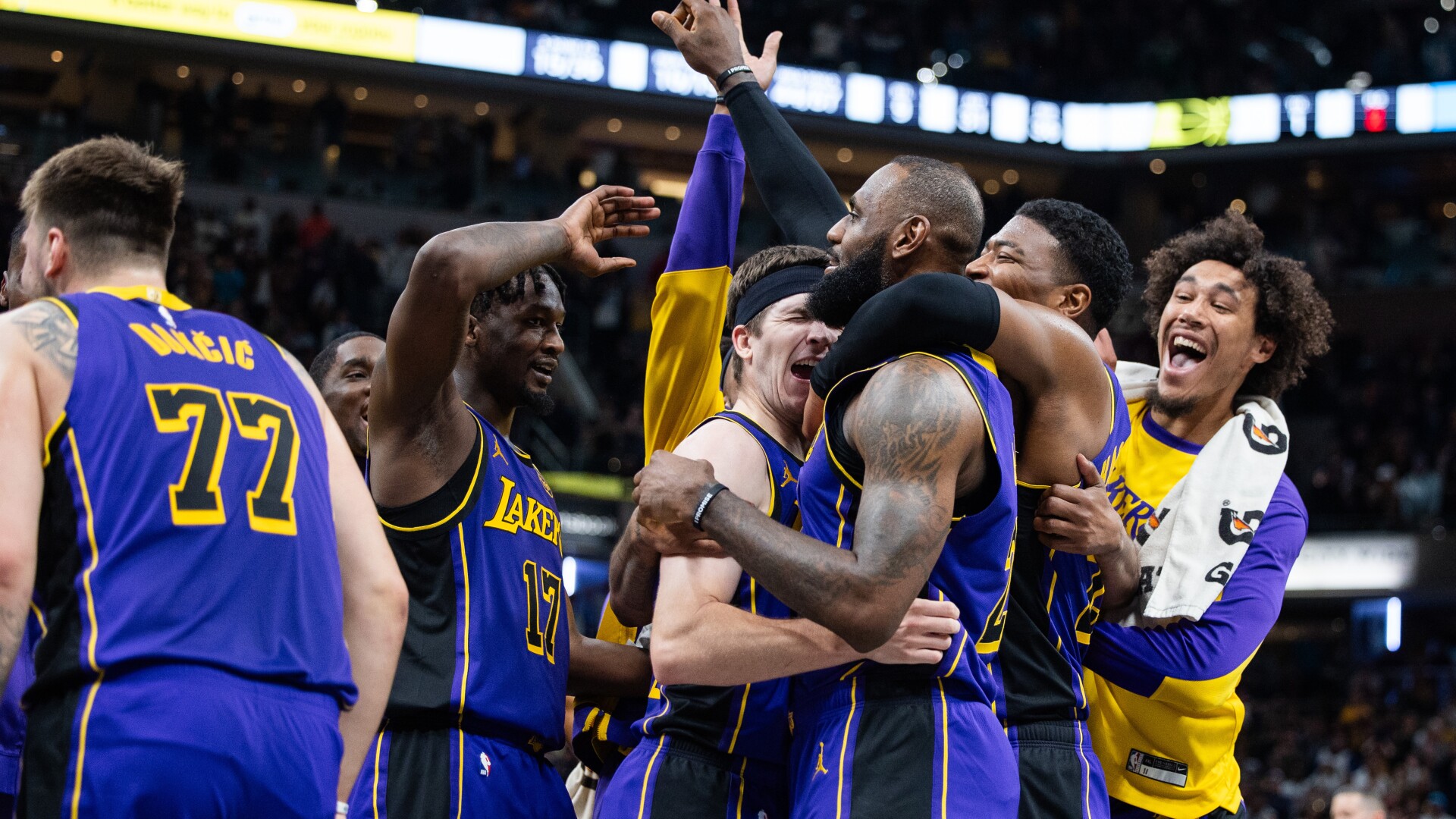 Watch LeBron James tip in game-winner at buzzer, give Lakers road win ...