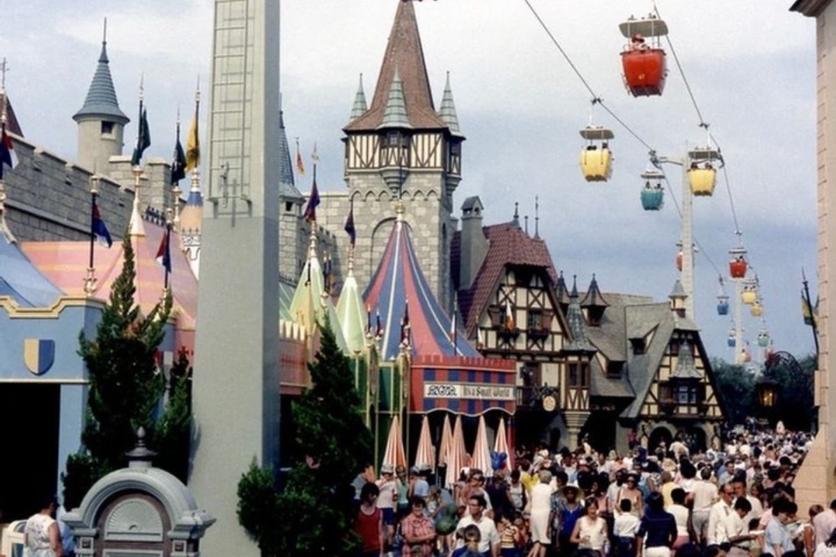 10 Forgotten Disney World Attractions You’ll Never Ride