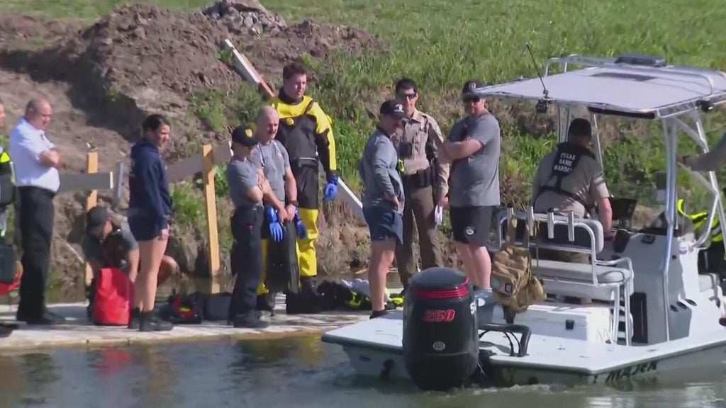 Mom dies in the hospital after crash and son's death in Trinity River ...