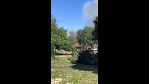 US: Brush Fire Near I-75 in Naples, Florida Prompts Evacuation 2