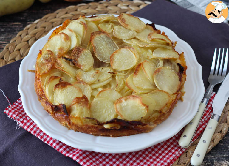 Raclette potato cake - video recipe!