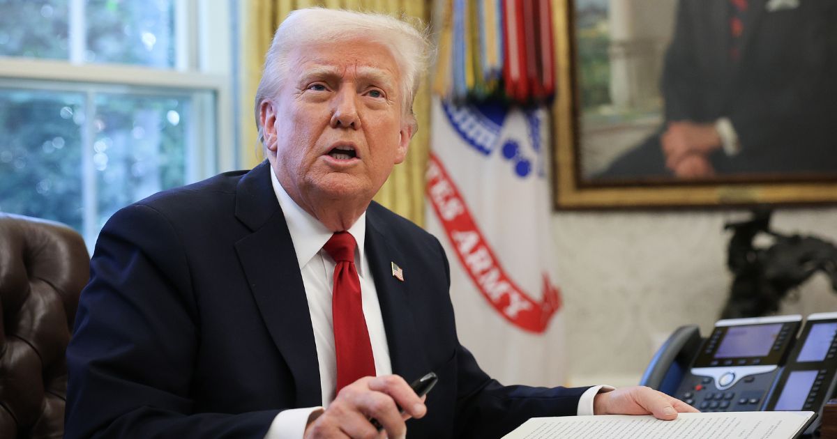 Split Federal Court Upholds Block on Trump, Alien Enemies Act Can't Be Used