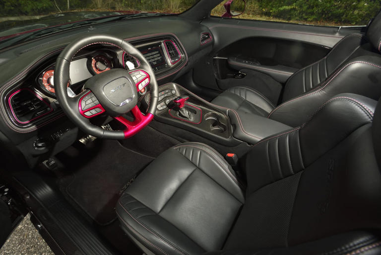 Modern Challenger SRT Hellcat Identifies As A ’71 Cuda