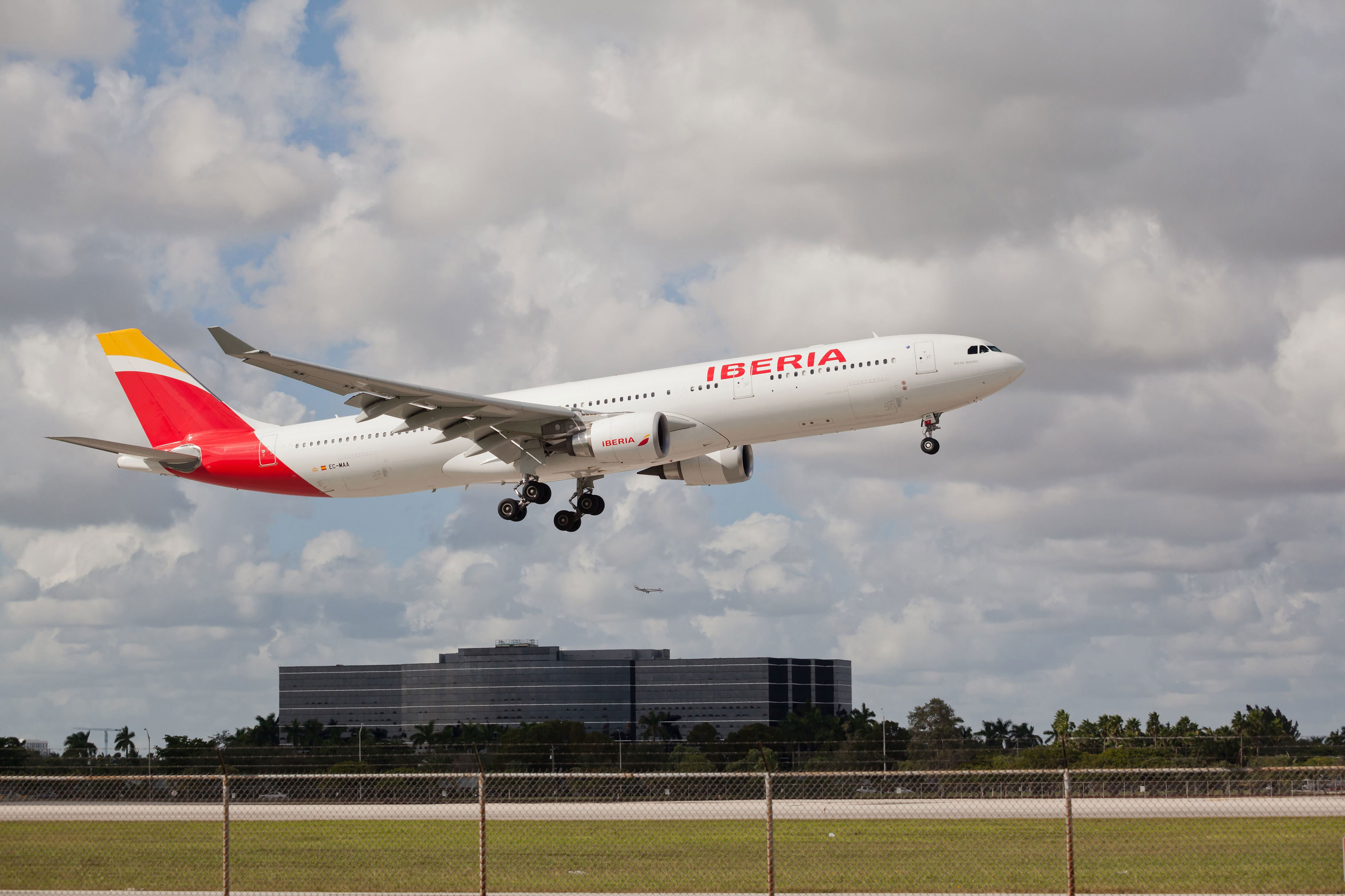 Iberia Schedules Airbus A330-300 Flights Between Madrid & Orlando