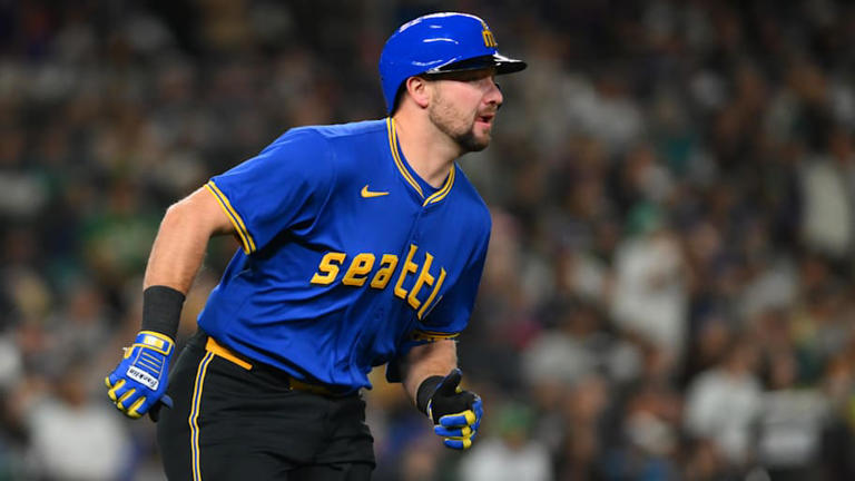 Seattle Mariners Officially Announce 6-Year, $105 million Contract With ...