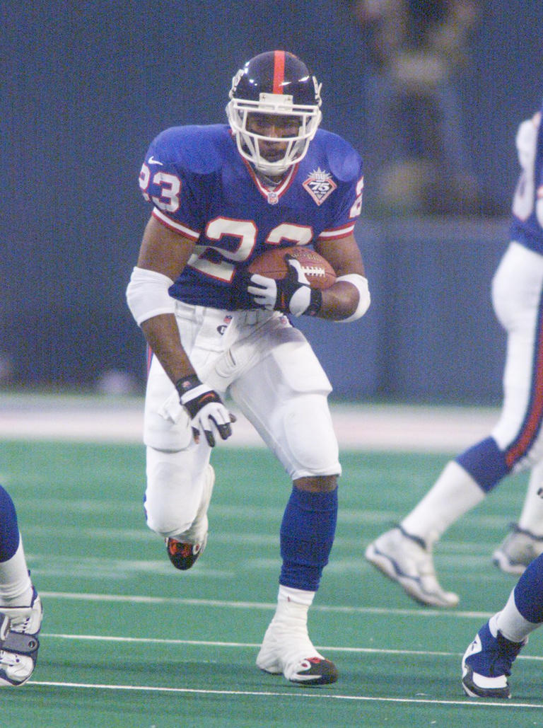 Ex-Giants running back LeShon Johnson allegedly ran massive dog ...