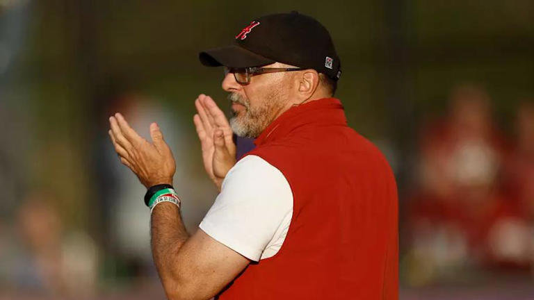 Seventh-Inning Rally Leads No. 25 Alabama Softball to Win at North Alabama