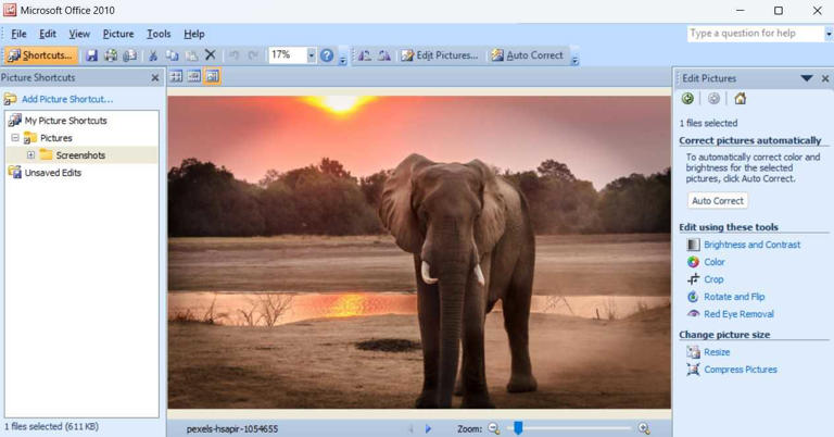 I Ditched Windows 11's Photo Manager for This 20-Year-Old App