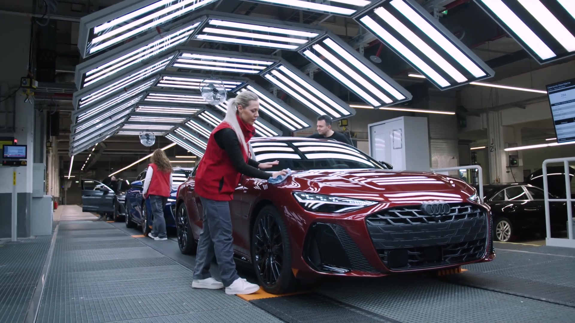 Audi A6 Avant Production at Neckarsulm Site – Assembly