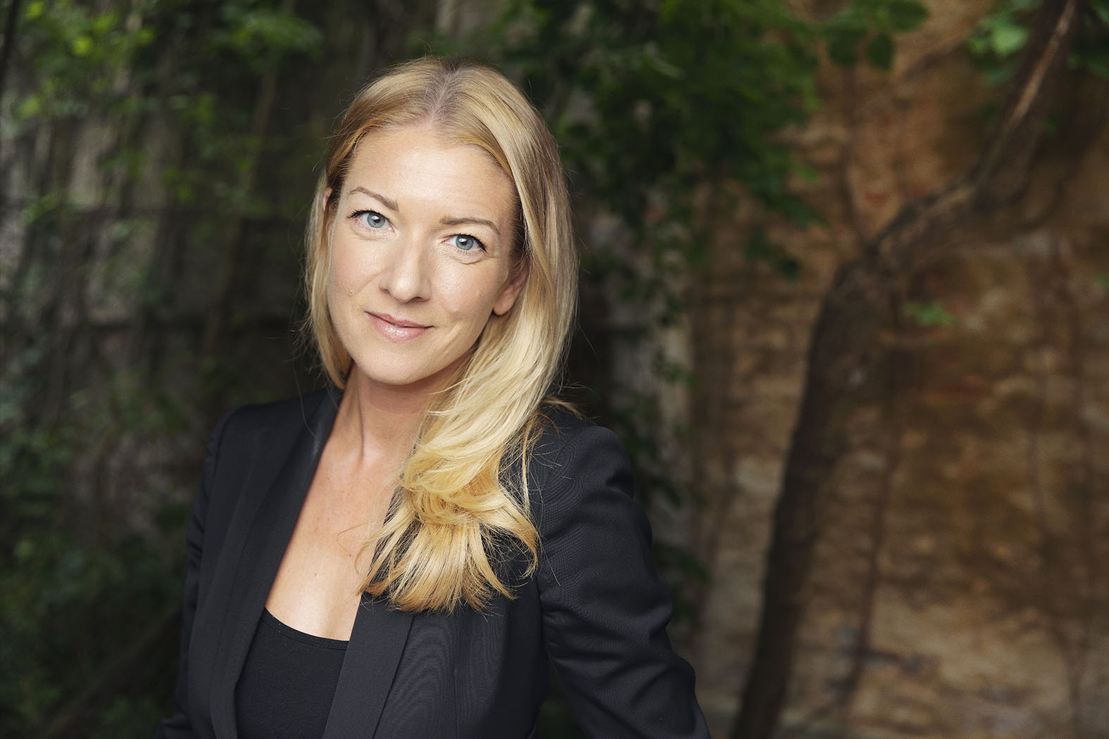 Alex Dahl dobbel krimaktuell til påske – var livredd på norsk hytte