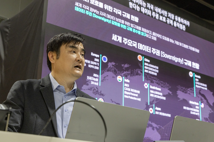 ‘한국적 AI’부터 ‘소버린 클라우드’까지…KT ‘AX 액셀러레이터’ 가속