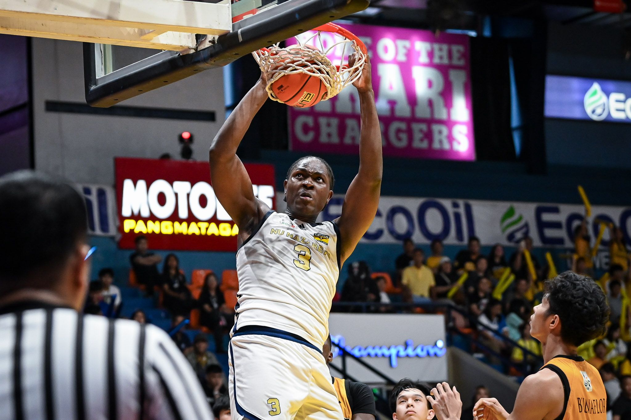 Drought over: UST outlasts NU-Nazareth to become boys' champions