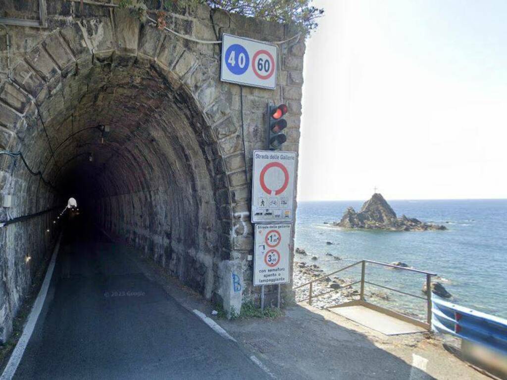 Chiusura gallerie Sestri-Moneglia, fermate extra per i treni: ecco i ...