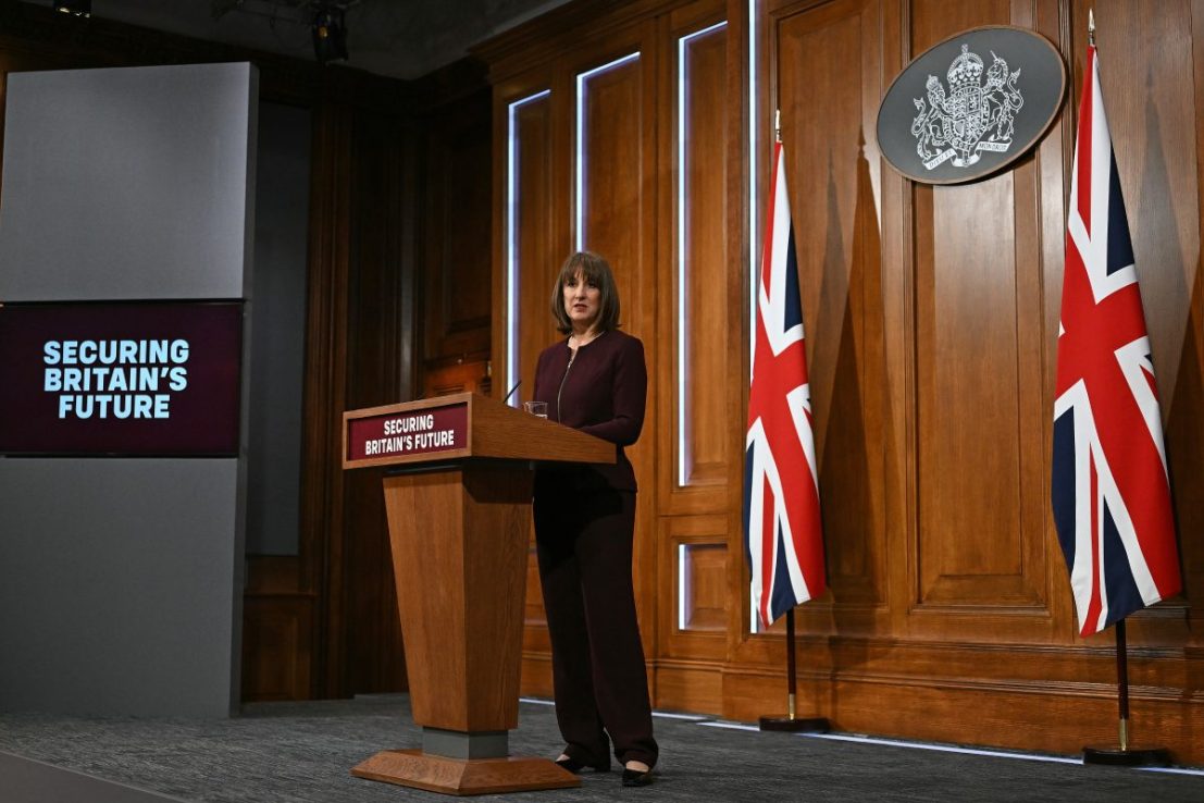 ‘Weak fiscal position’ pushes UK borrowing costs to 27-year high