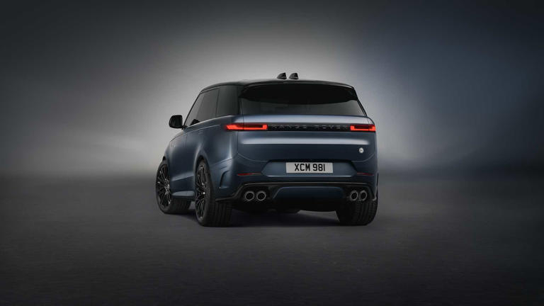 626-HP Range Rover SV Is Now The Fastest SUV Around Yas Marina