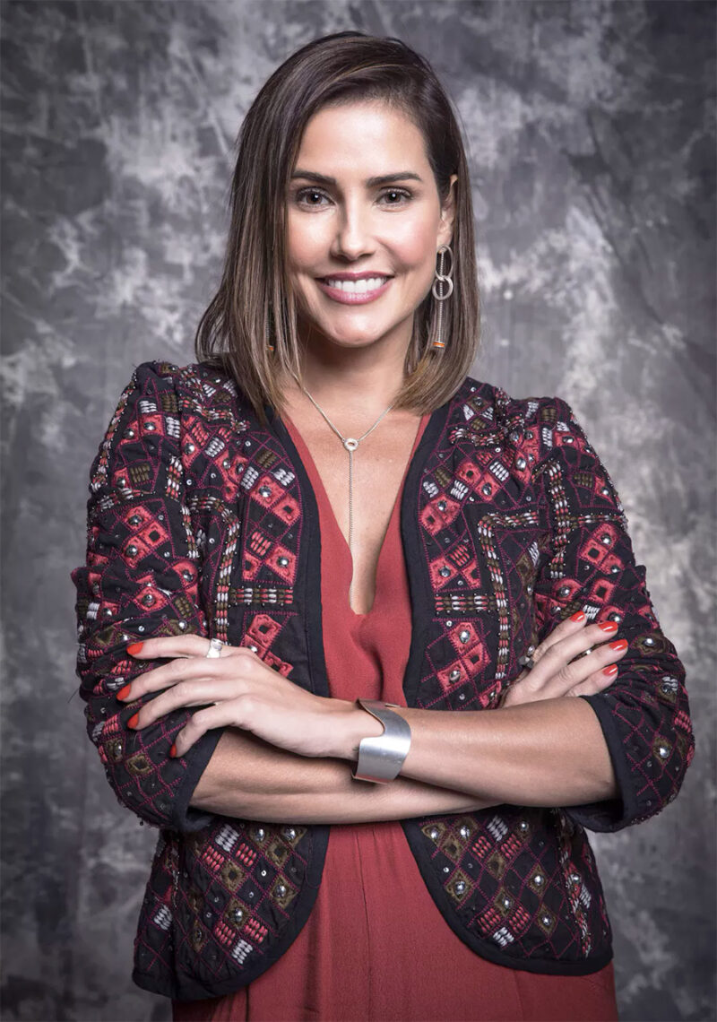 Deborah Secco assume namoro com ex de Alice Wegmann