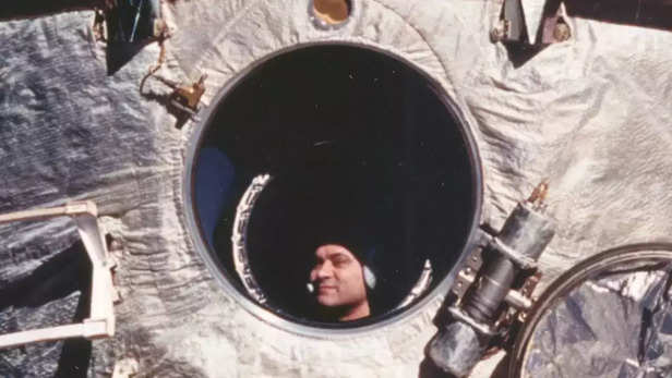 How Have Astronaut World Records Pushed Human Limits?