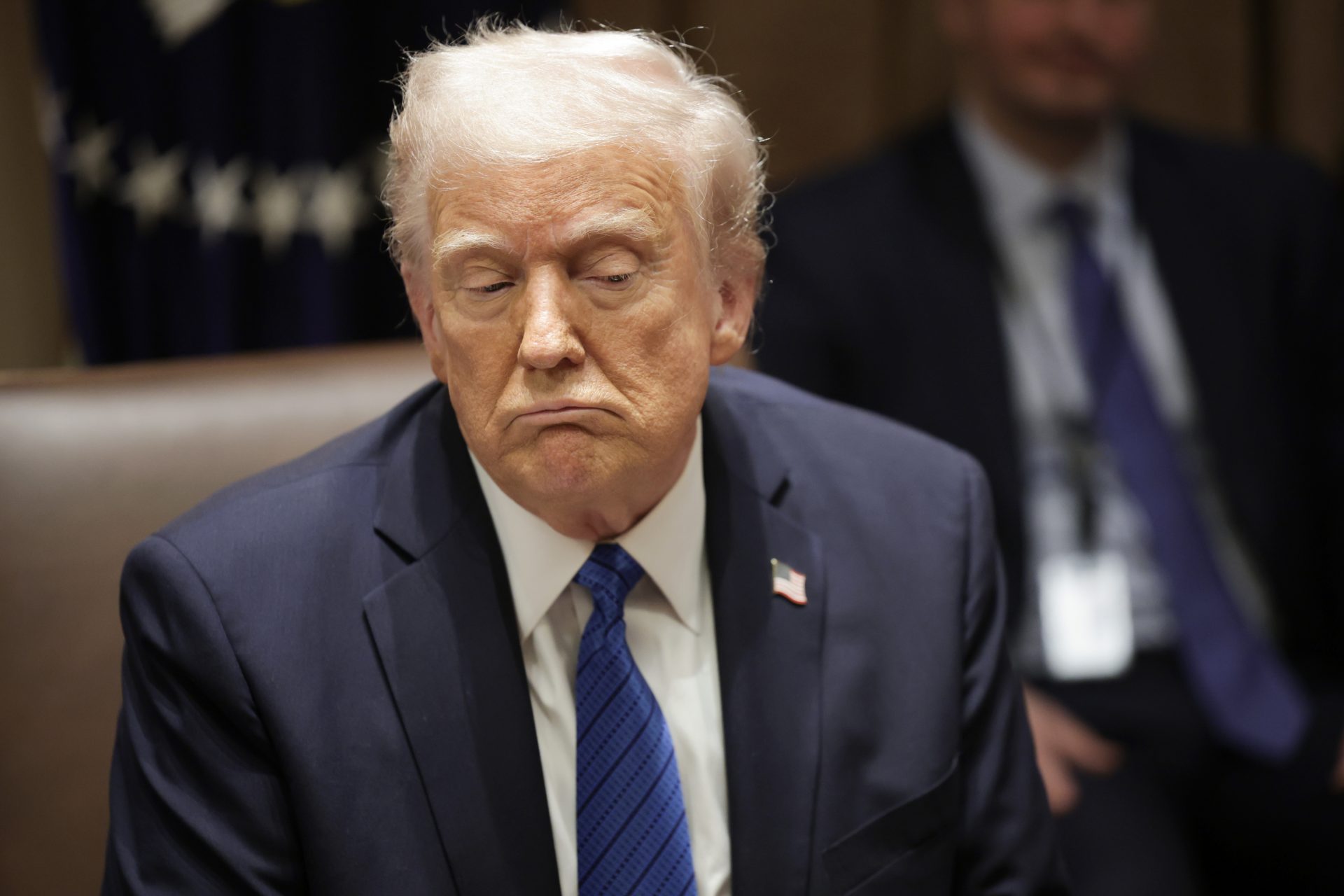 The Signal chat: a window into the chaotic mechanisms inside the Trump ...