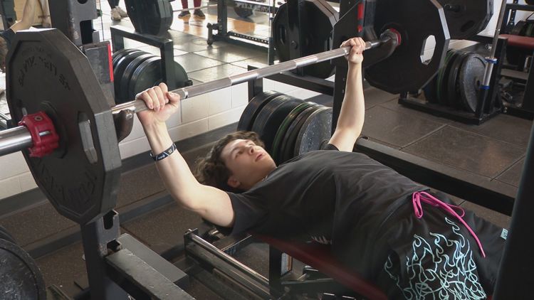3 Grandville seniors compete at National Powerlifting Championships in ...