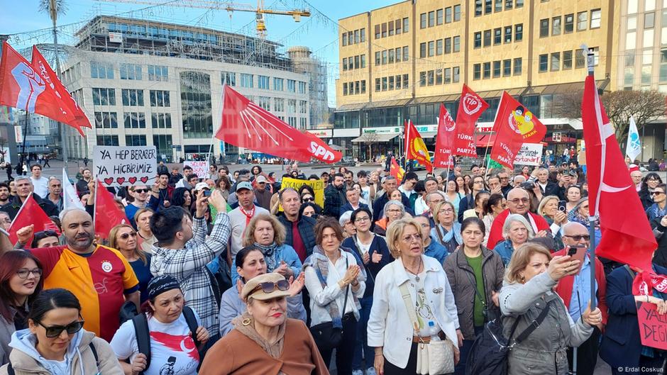 German-Turkish community divided over Imamoglu's arrest