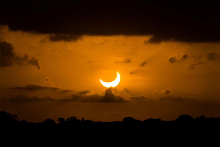 How to see the solar eclipse from the UK this weekend