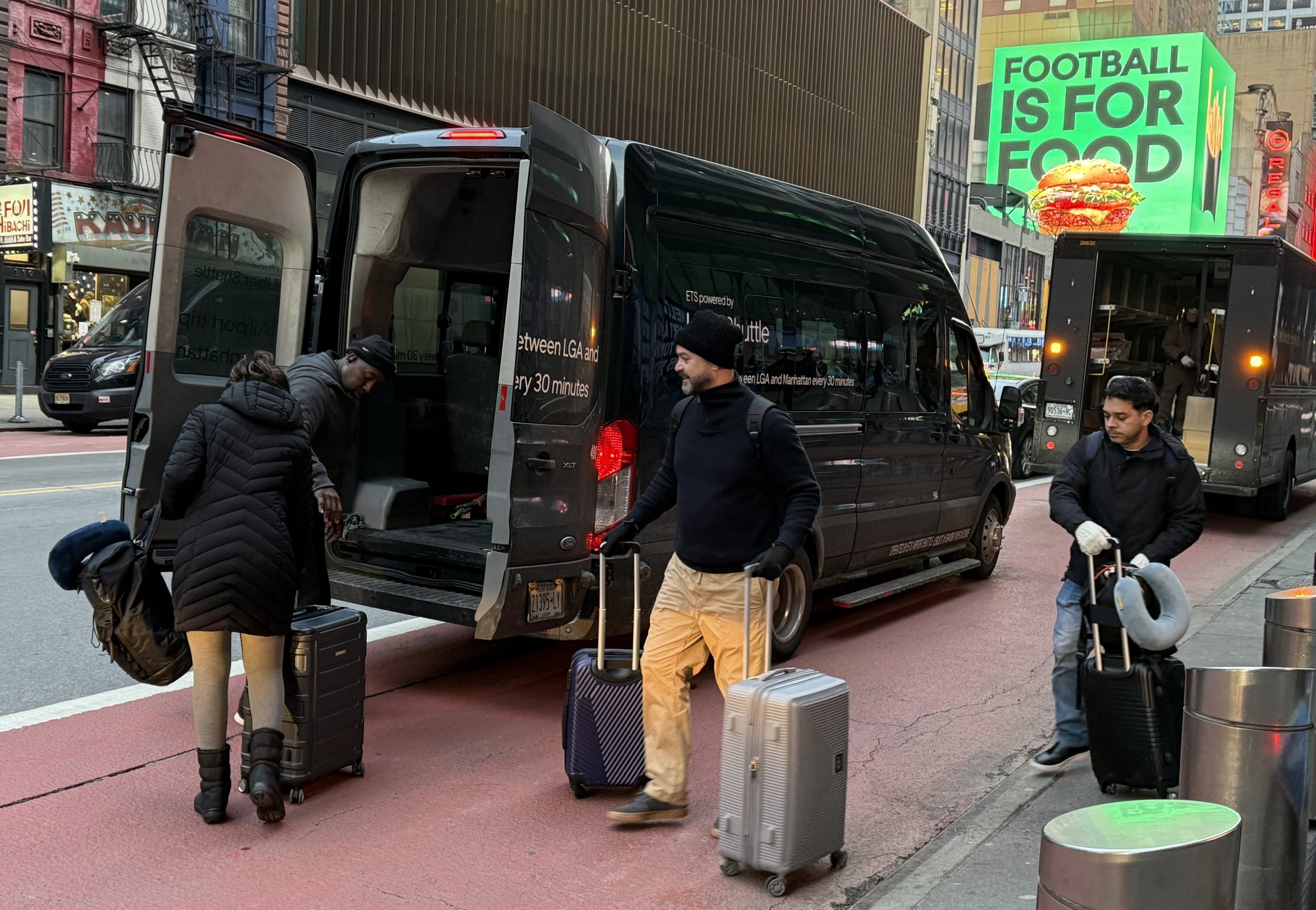 Skip the Surge Pricing! Uber’s New $10 Shuttle Service to JFK Takes Off