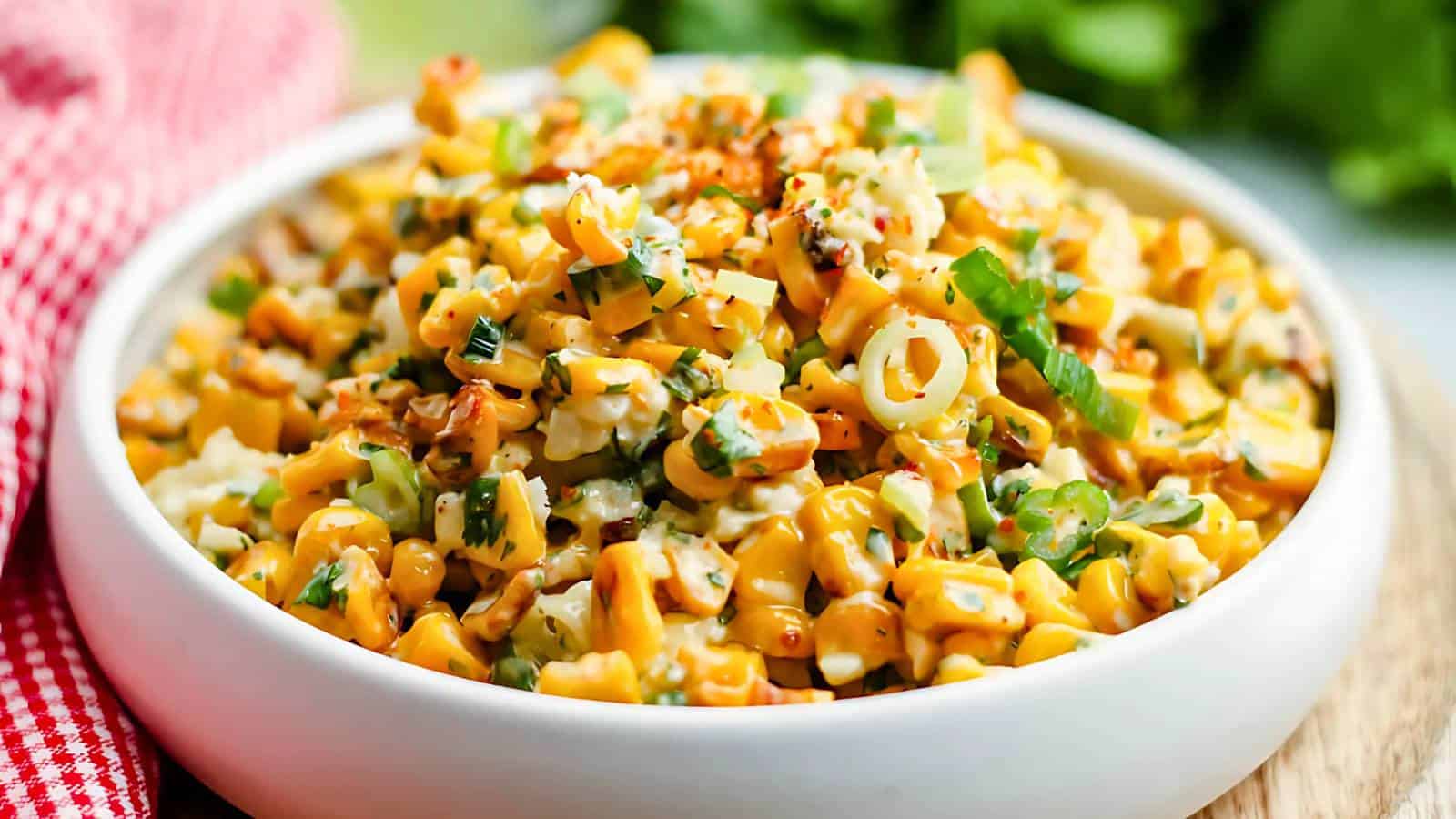 18 Easy Potluck Recipes That Win Every Gathering, No Effort Required