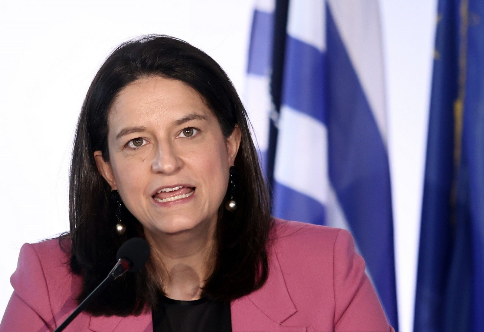 Καταπέλτης η ΟΙΕΛΕ κατά Κεραμέως: Εμείς την γνωρίζουμε, τώρα την ...