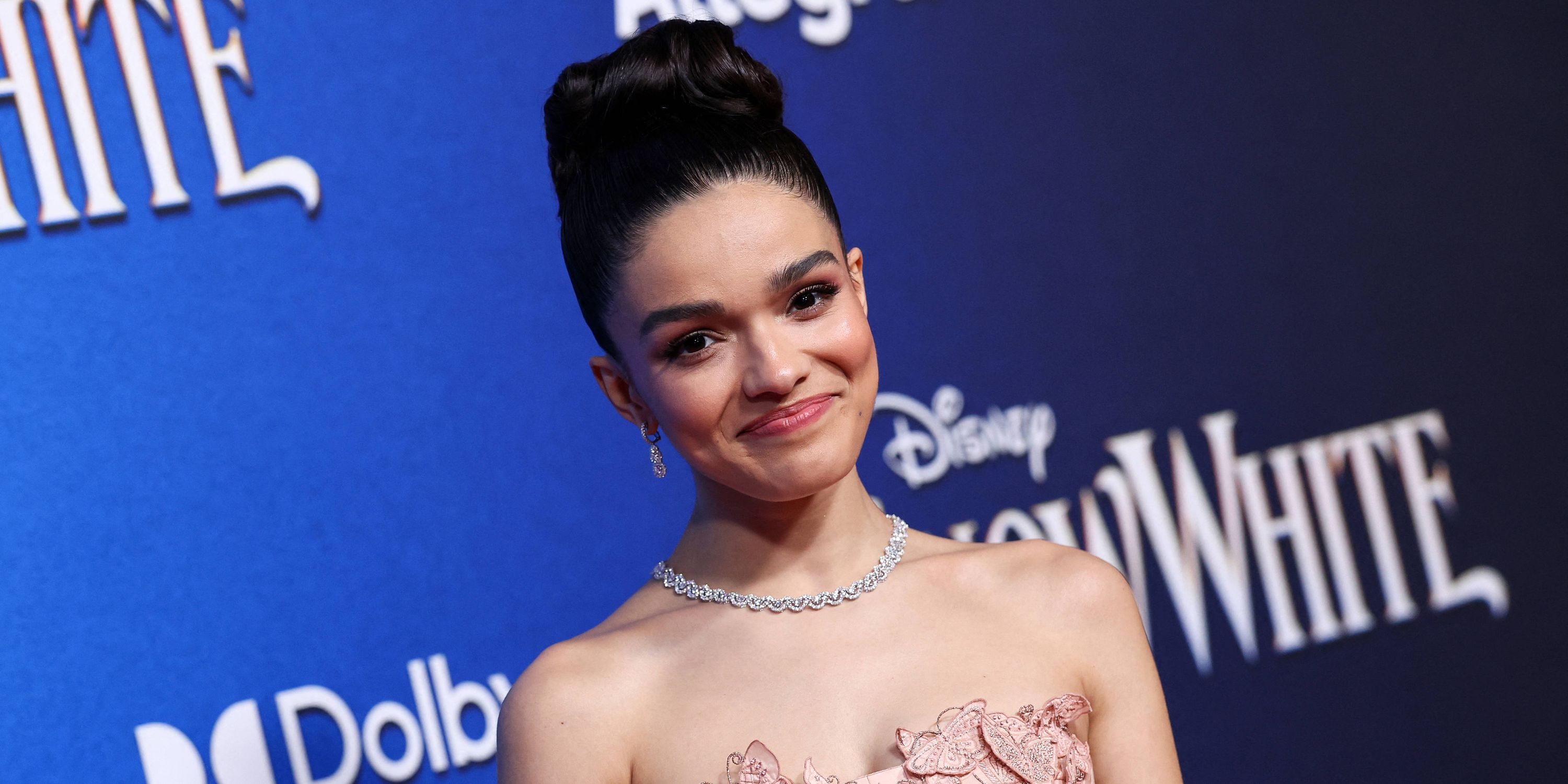 Rachel Zegler dans la tourmente : le fils d'un producteur de «Blanche ...