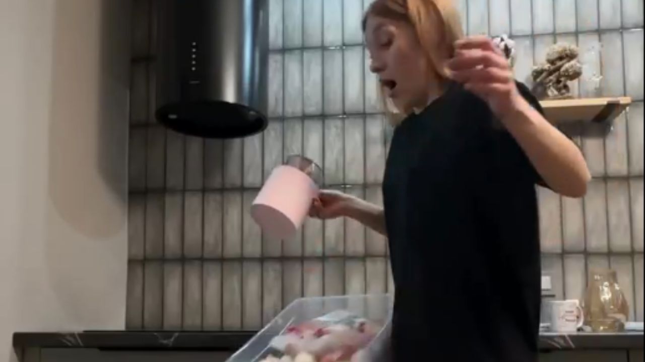 Marshmallow bouquet hits the floor and there is no way to fix the damage