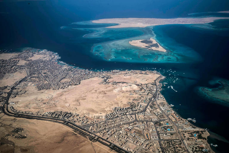 Egypt Tourists on Red Sea Submarine That Sank Were Russian: Embassy