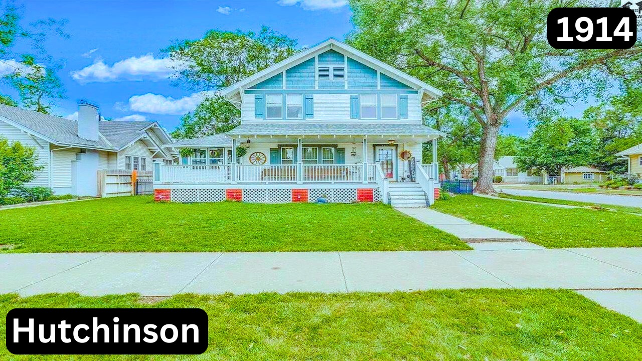Step Inside This 1914 Colonial Gem in Hutchinson, Kansas