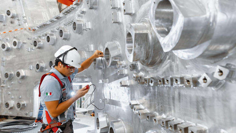 Unlocking nuclear fusion at ITER: World’s largest reactor uses AI to boost efficiency