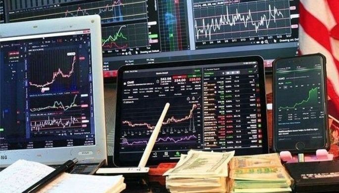 Stocks crash on Trump’s auto tariffs