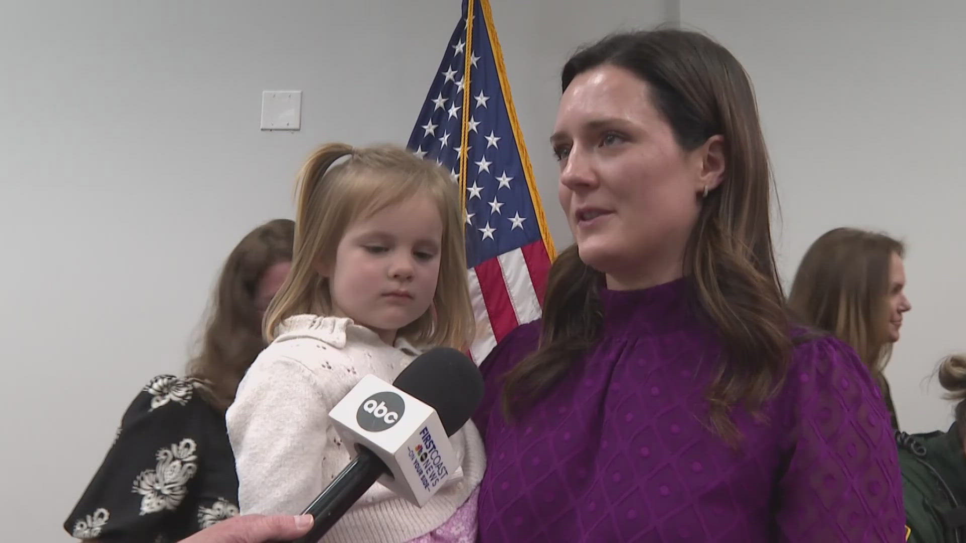 Kirsten Bridegan presented 'Back the Blue Award' for Bexley Box initiative